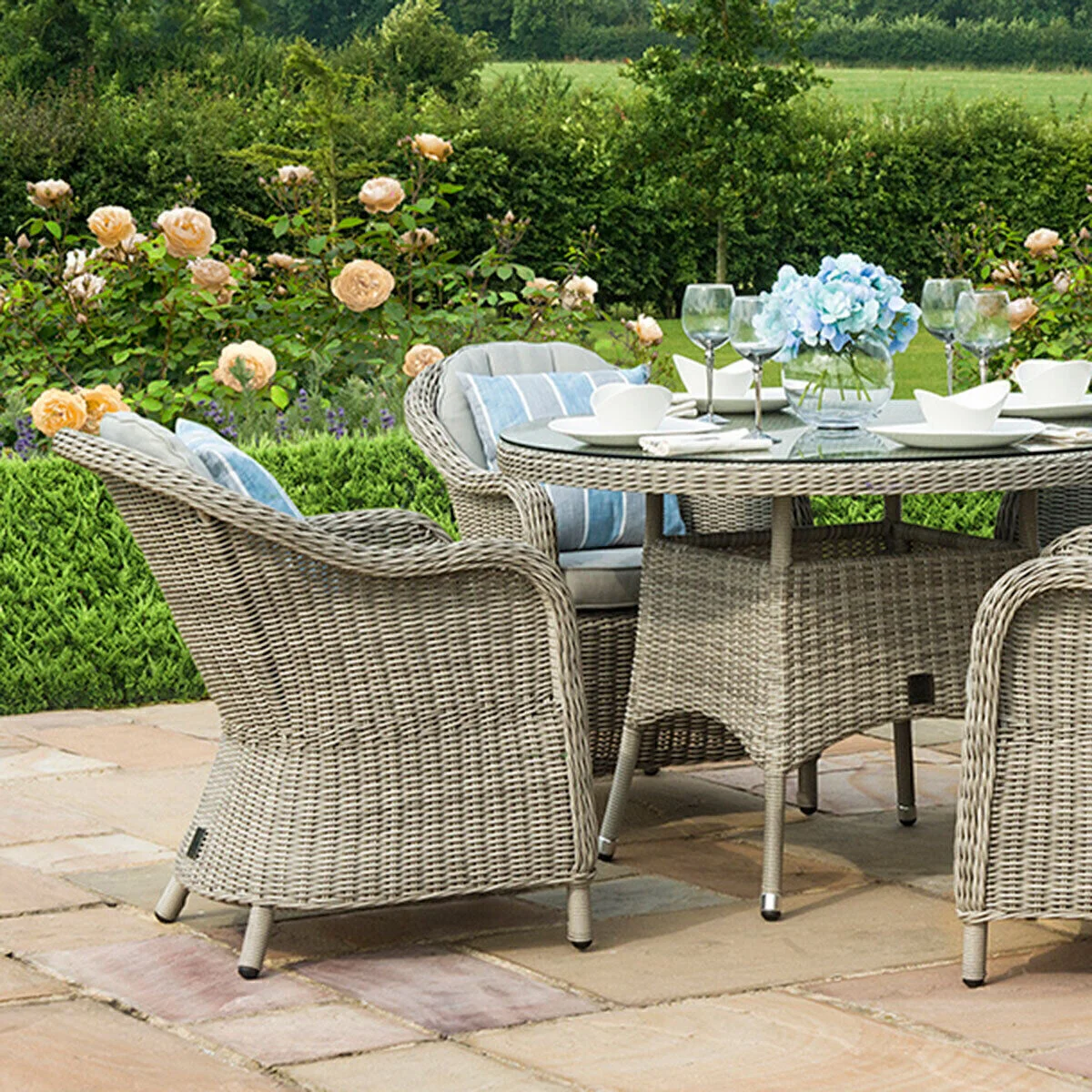 Oxford Heritage 4 Seat Round Rattan Dining Set – PurelyGarden