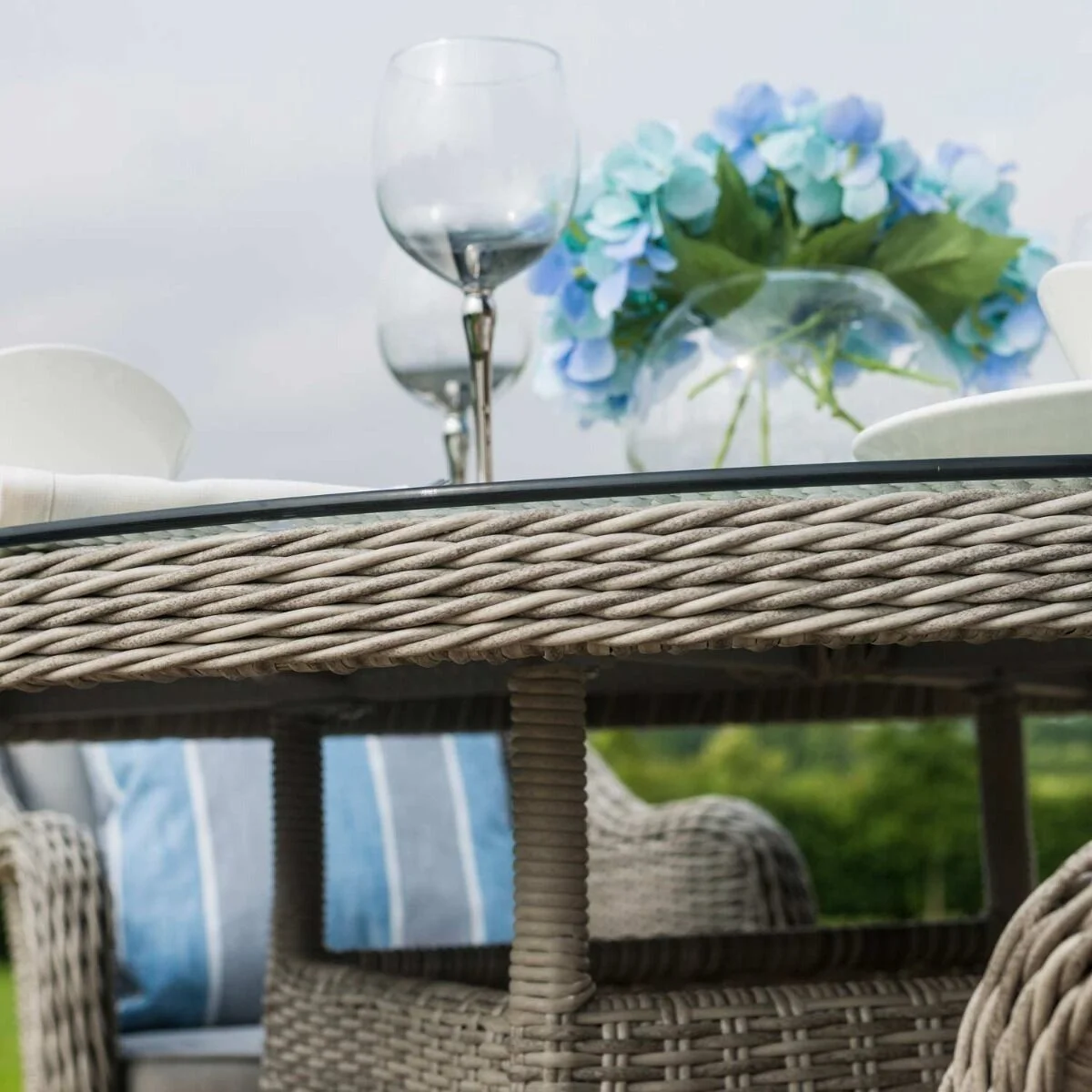 Oxford Heritage 4 Seat Round Rattan Dining Set – PurelyGarden